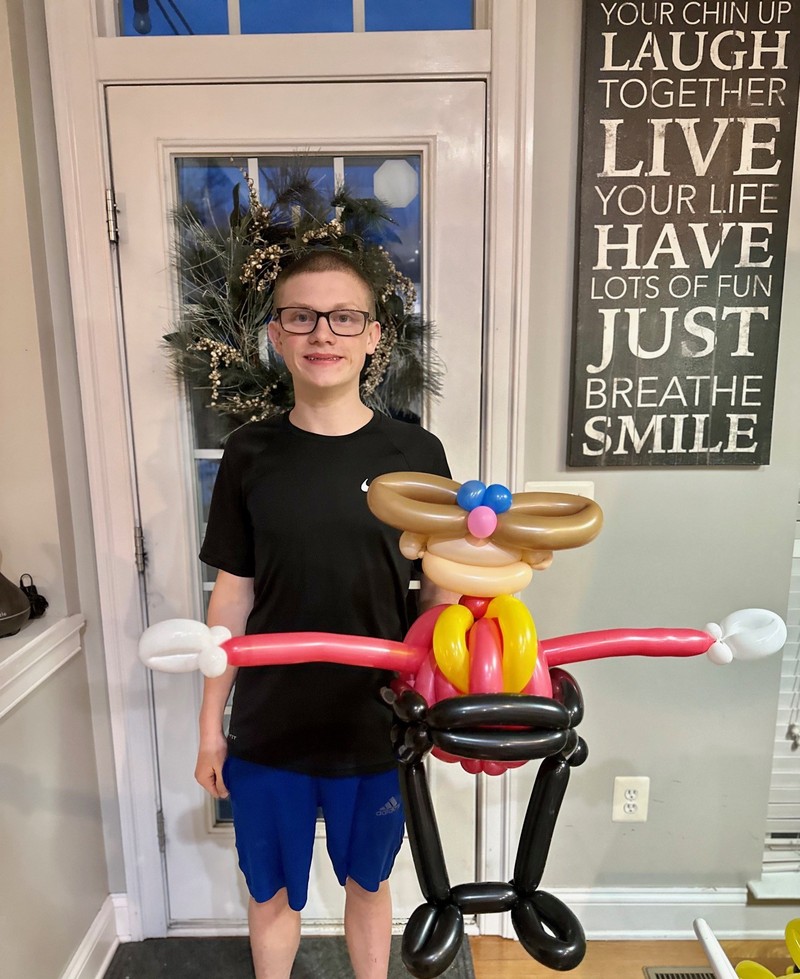 Brennan's Balloon Animals - Let's Twist!