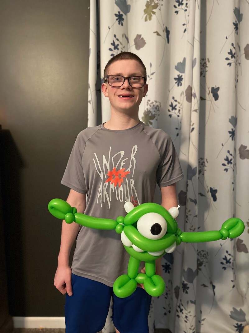 Brennan's Balloon Animals - Let's Twist!