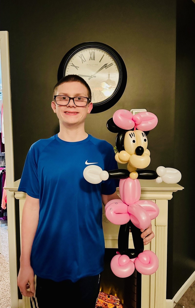 Brennan's Balloon Animals - Let's Twist!