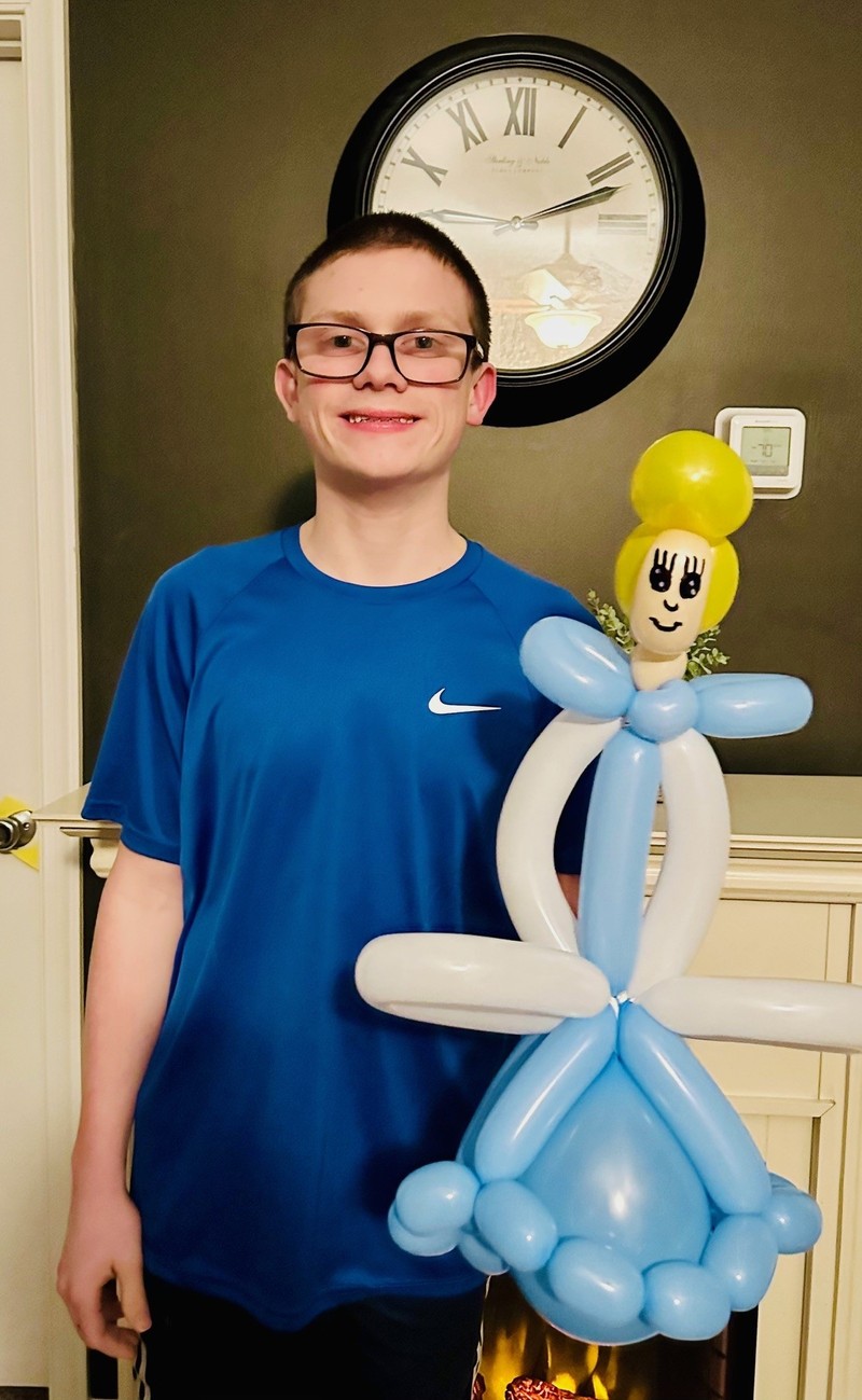 Brennan's Balloon Animals - Let's Twist!