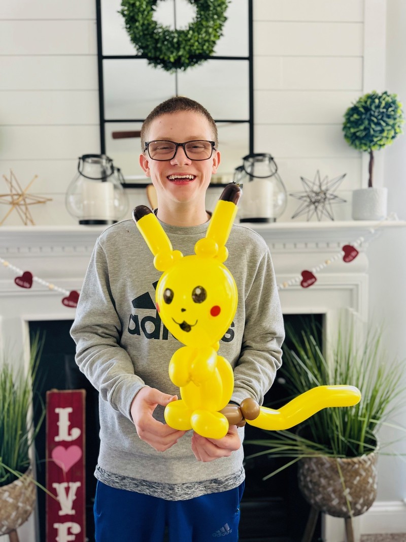 Brennan's Balloon Animals - Let's Twist!