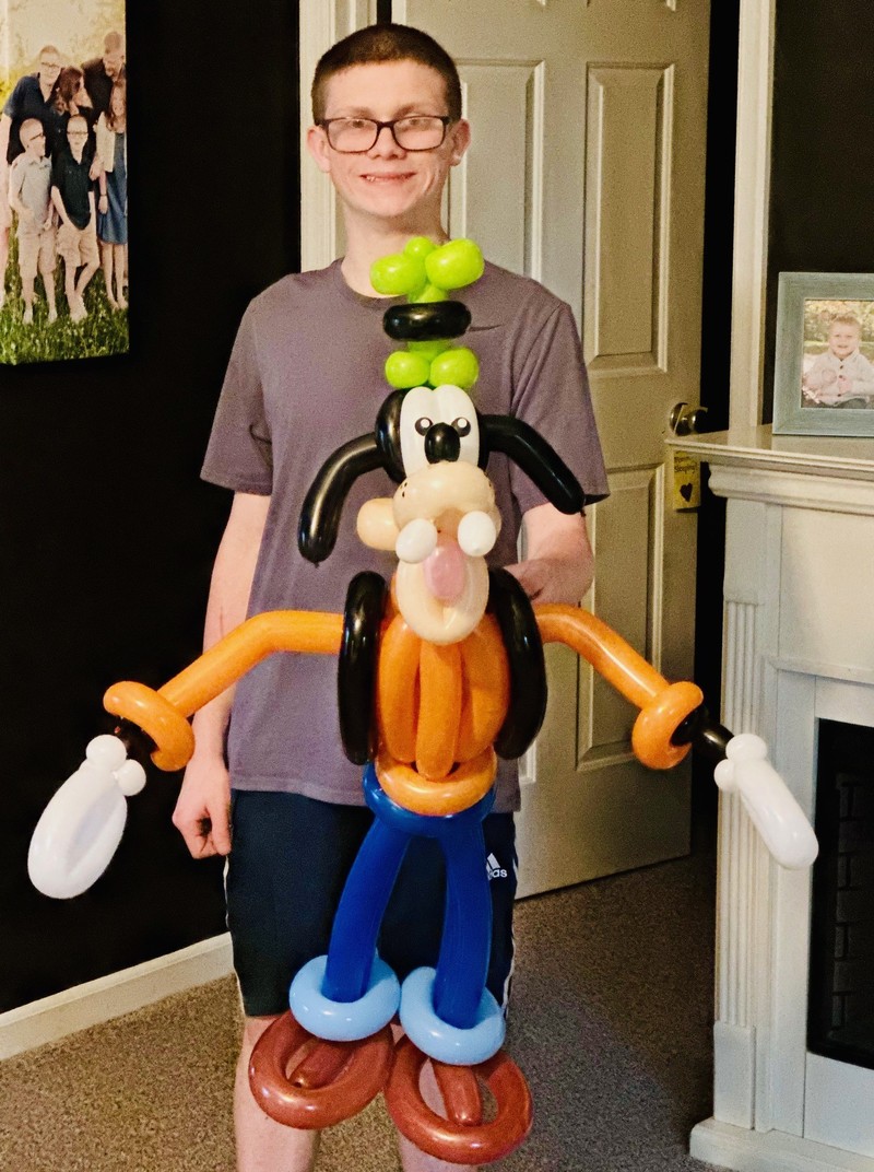 Brennan's Balloon Animals - Let's Twist!